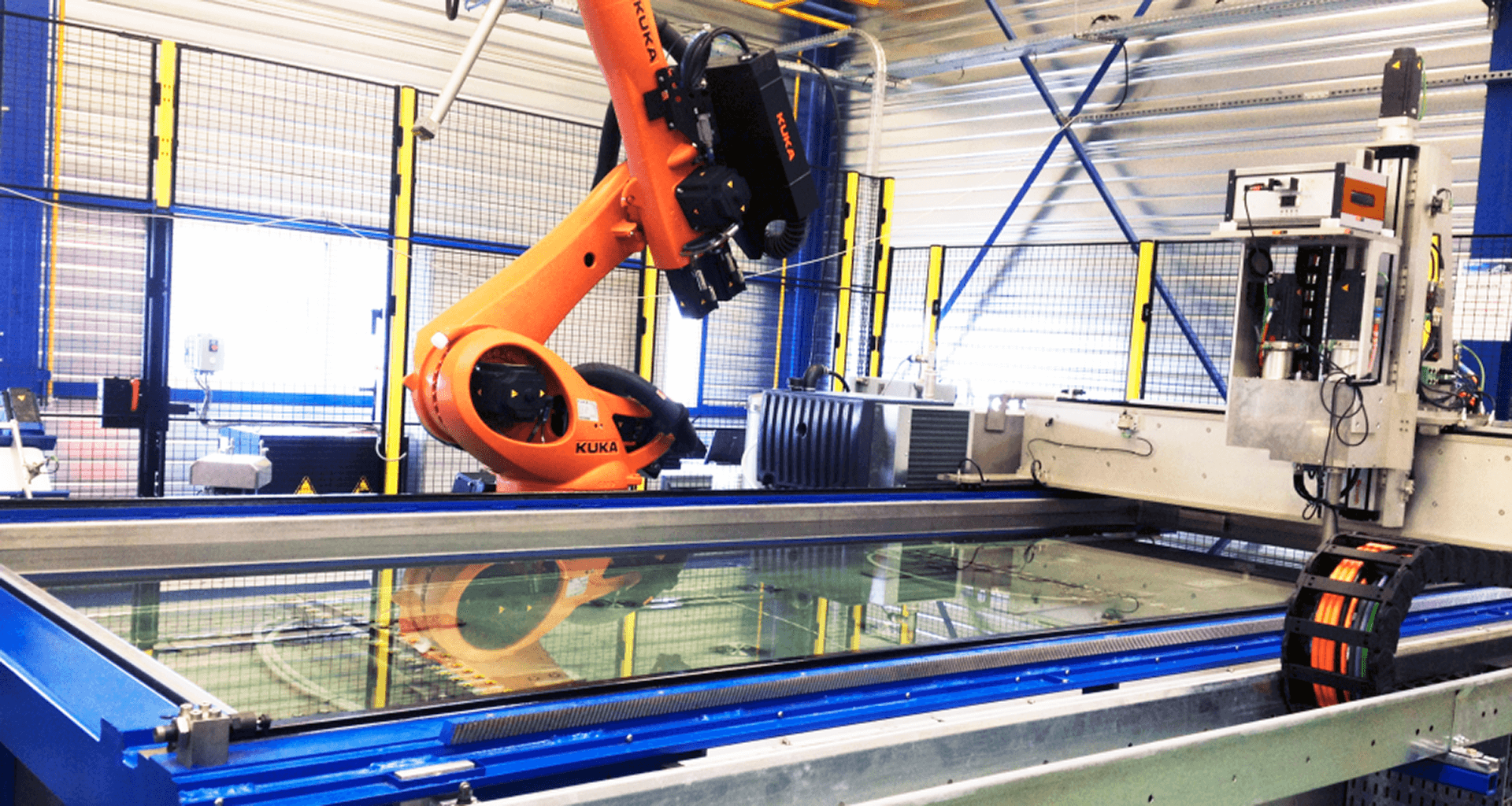 Industrial system for composites inspection using SAUL | Eddyfi