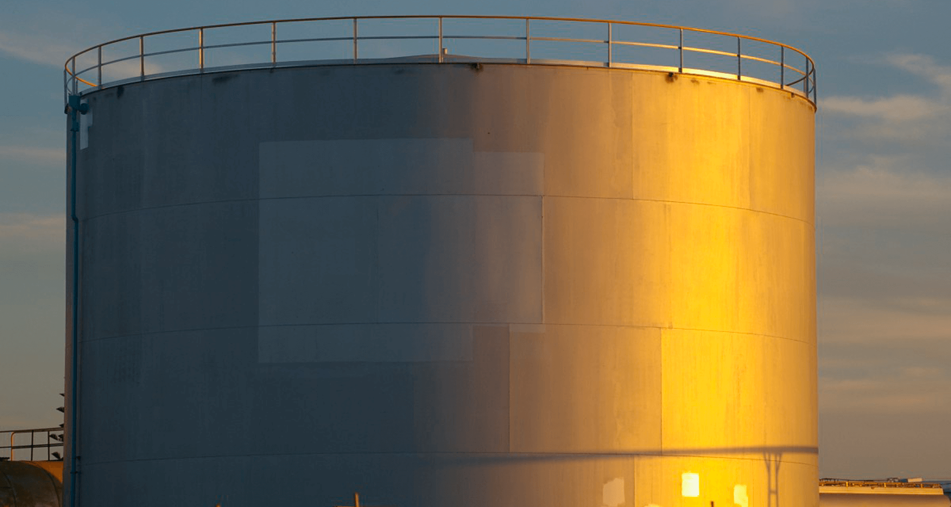 Inspecting Above-Ground Storage Tanks from Top to Bottom | Eddyfi